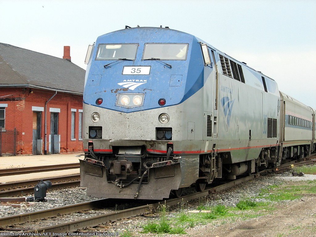 AMTK 35 the loco at the other end